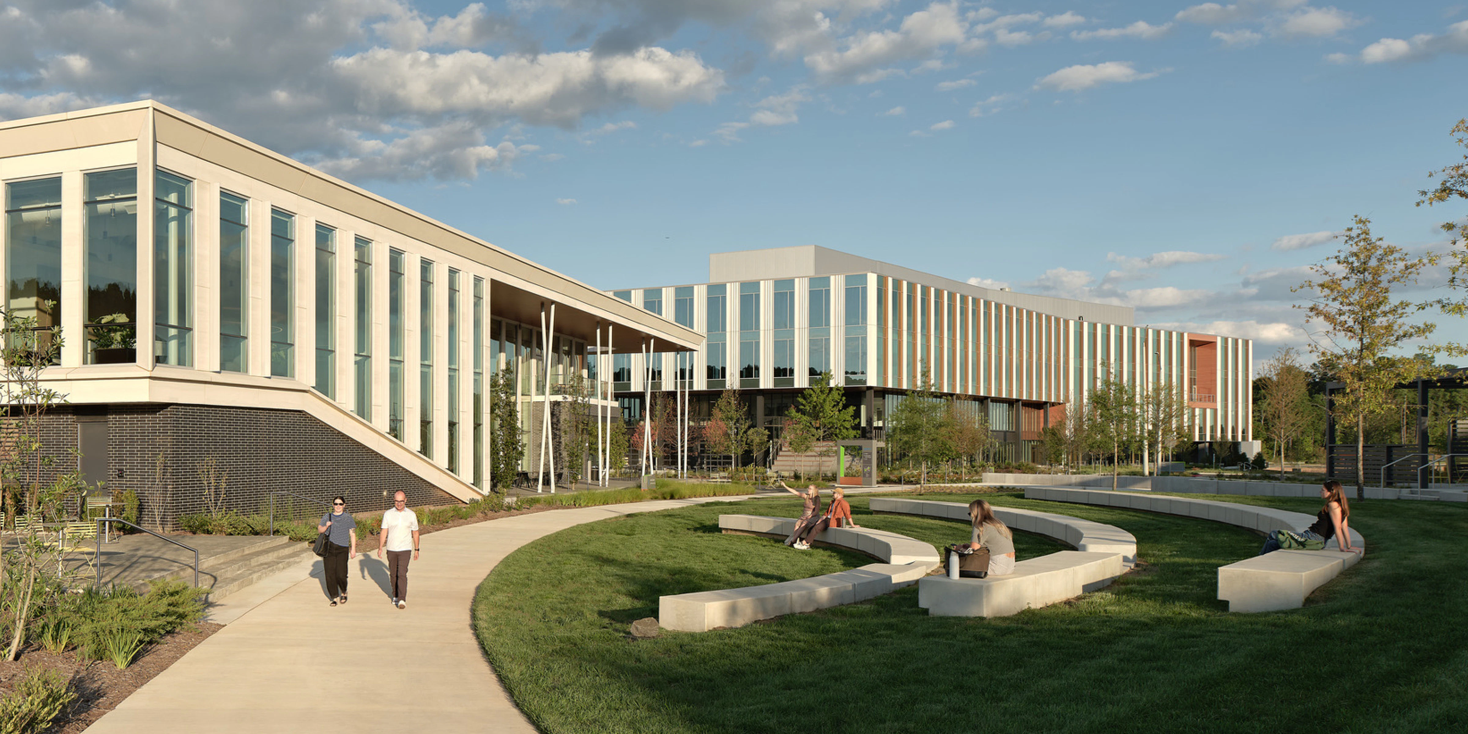 sPARK Axis Amenities Center